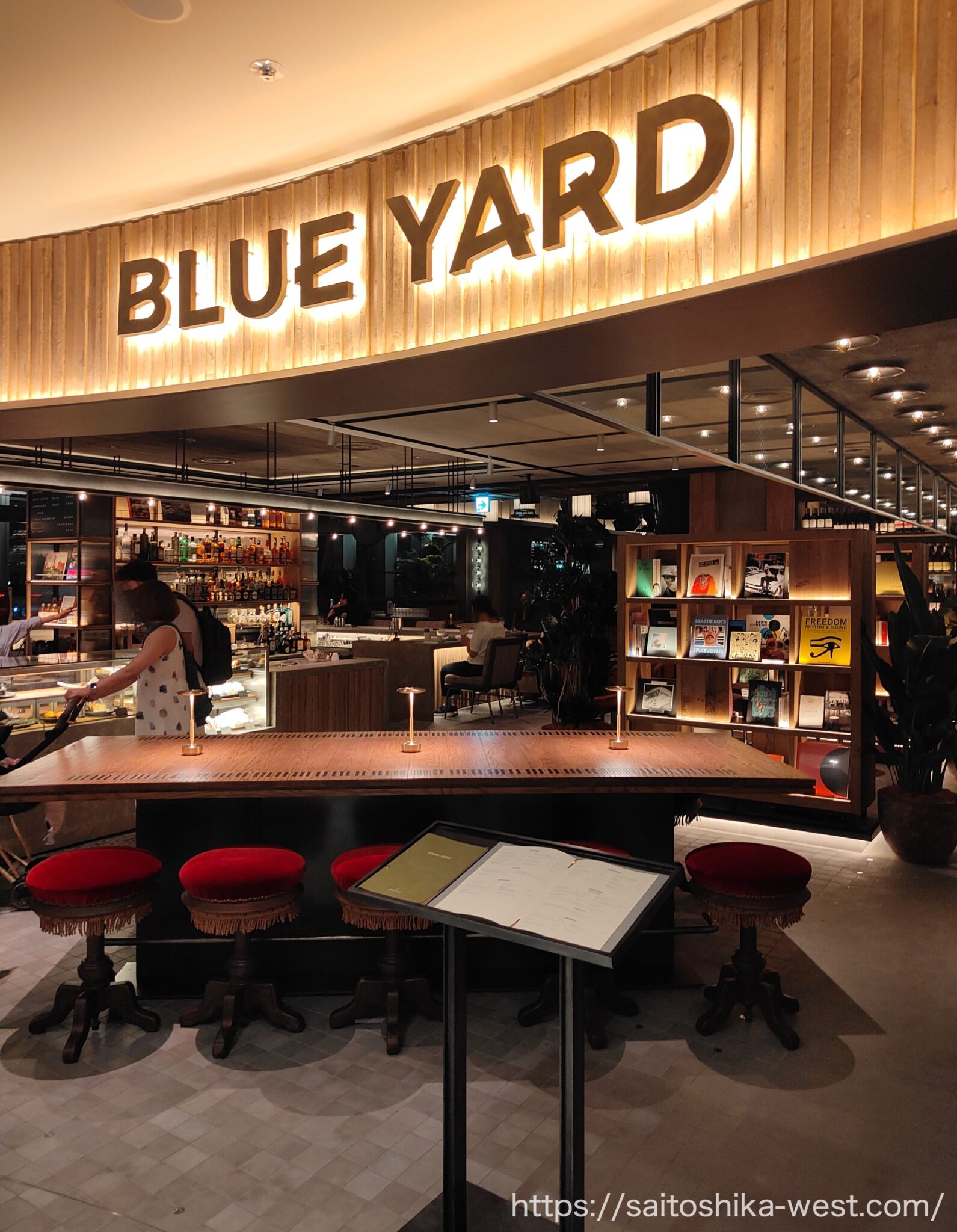 ブルーノートの新施設『BLUE YARD（ブルーヤード）』に潜入！バルチカ03に演者との距離感が近すぎるライブレストランが誕生 | Re-urbanization -再都市化-